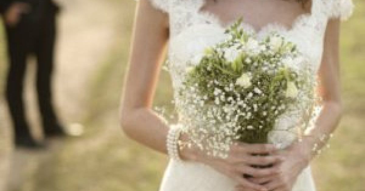 Nunta in primavara 2012: invitatii, lumanari, buchete, torturi | Karena.ro