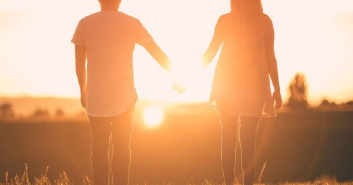 Gesturi de afectiune in cuplu | Karena.ro | Karena.ro